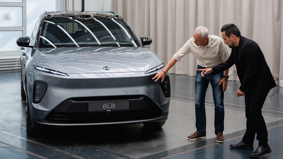 Nio EL8